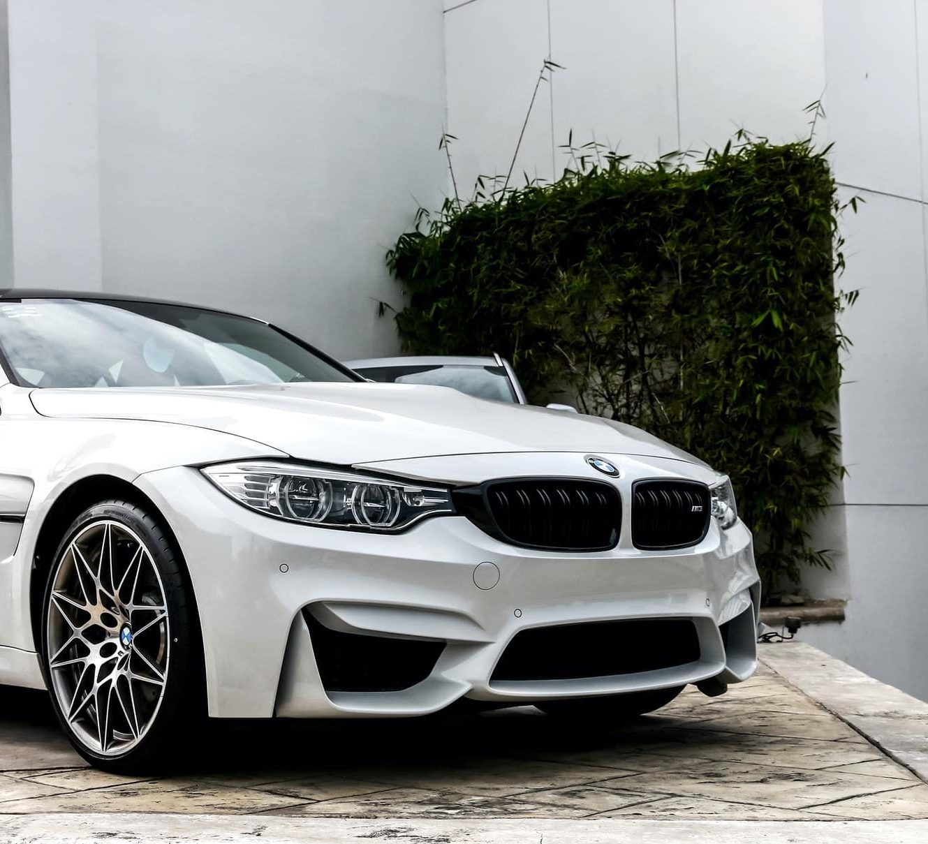 BMW Garage - South Coast Garage - For All Your BMW Needs